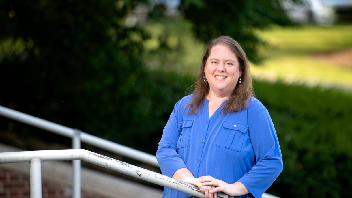 Karen Castle's Instagram, Twitter & Facebook on IDCrawl