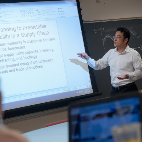 Majors & Minors in the Freeman College of Management at Bucknell