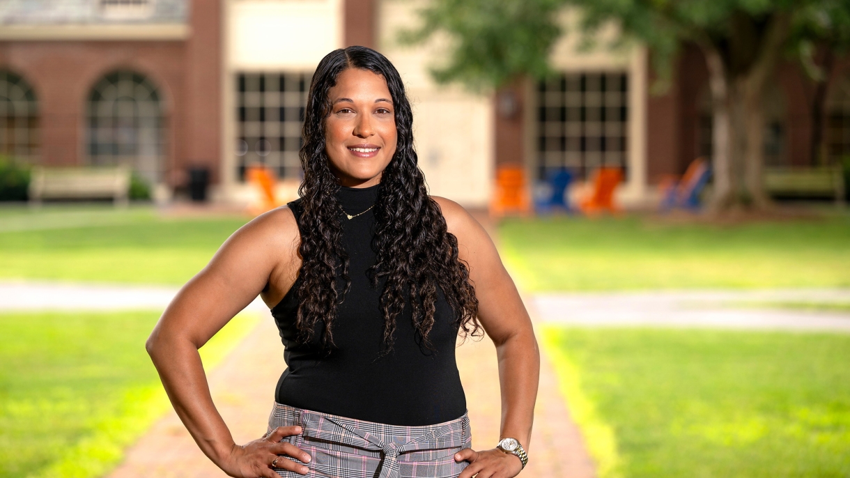 Jasmine Jones '25, Management & Organizations