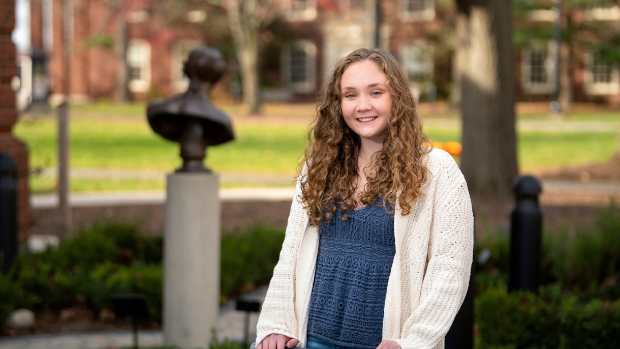 Bethany Fitch ’23, Theatre and Environmental Studies