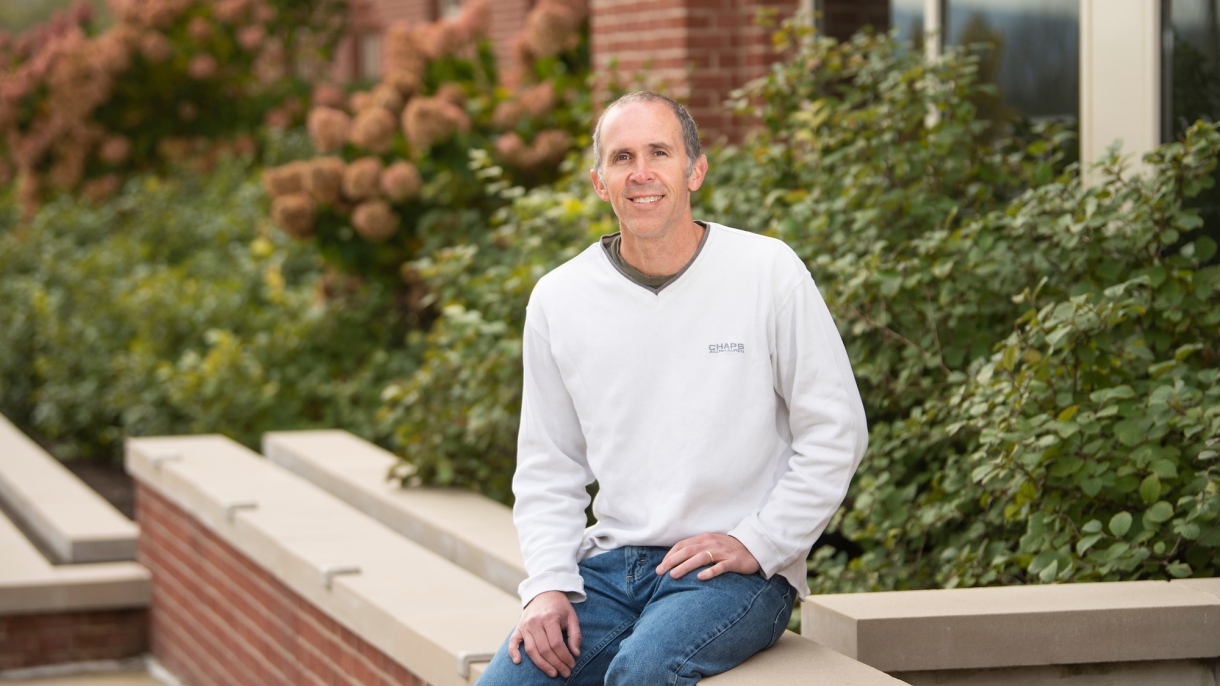 Big Crowds Change Coaching Decisions — But Not for the Better, Bucknell ...